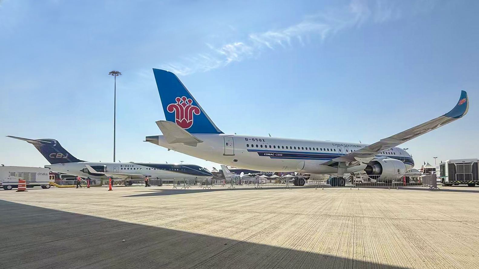 C919和C909首次亮相中东